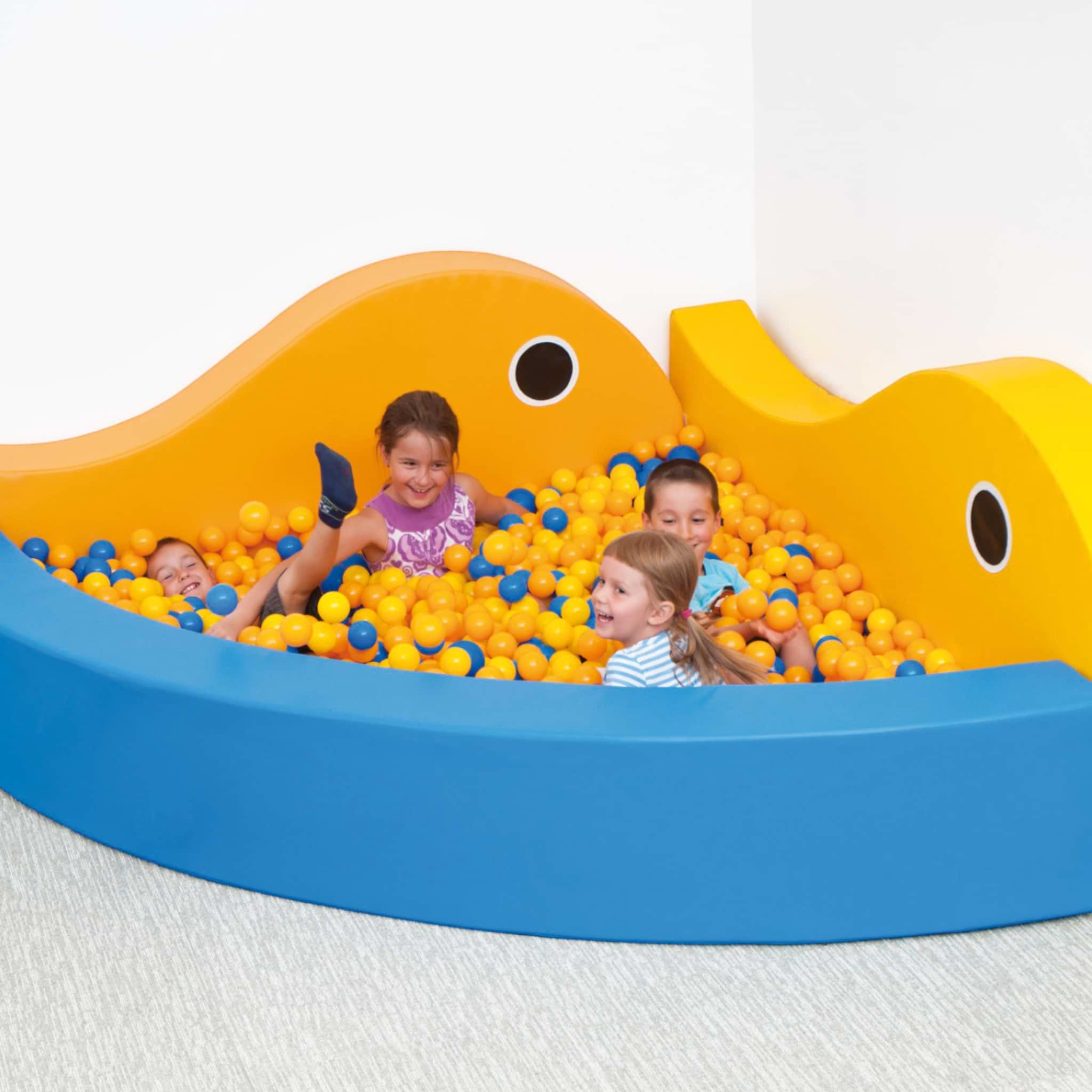 Ball Pool - corner – EASE
