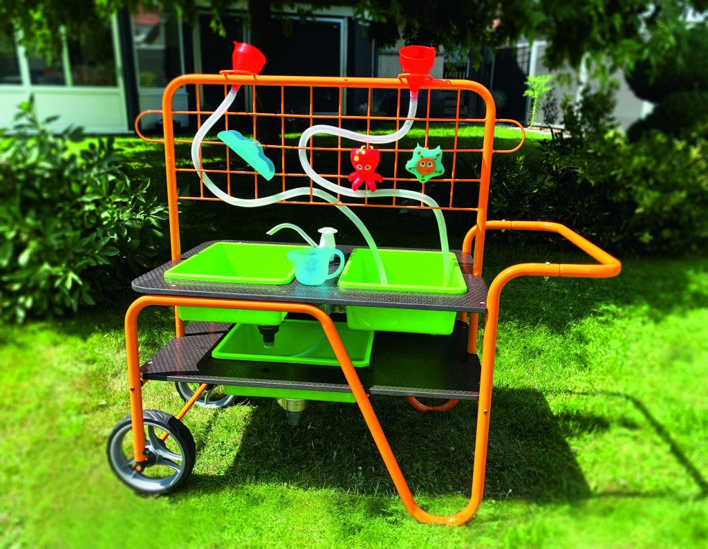 Mobile Water Table – EASE