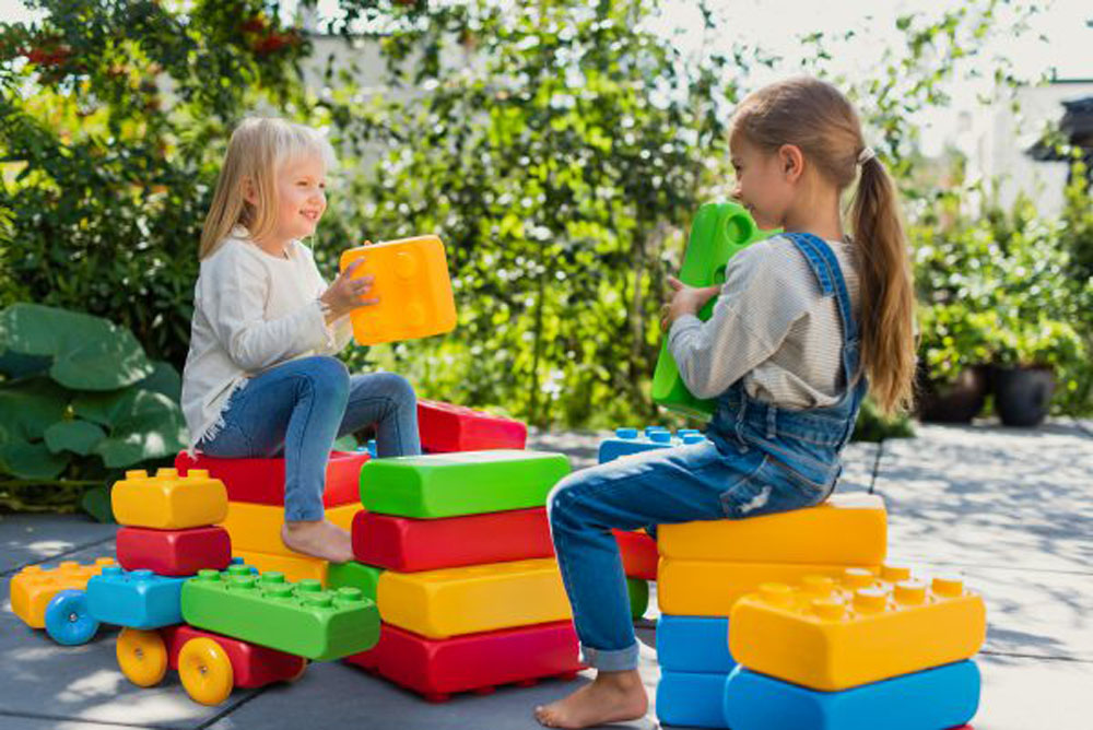 XLarge Construction Building Blocks 'Bricks' + 2 Wheels 30 Pcs – EASE